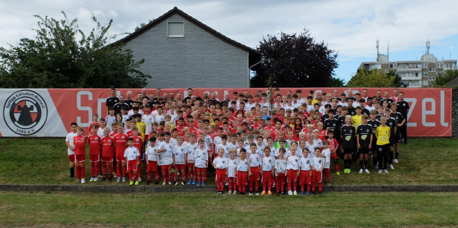 Große Saisoneröffnung der Fußball-Nachwuchsabteilung – Spielvereinigung Lülsdorf-Ranzel 1959 e.V.
